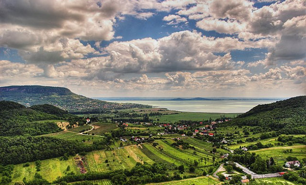Könnyűzenei albummal népszerűsítik a Balaton természeti értékeit » Múlt ...